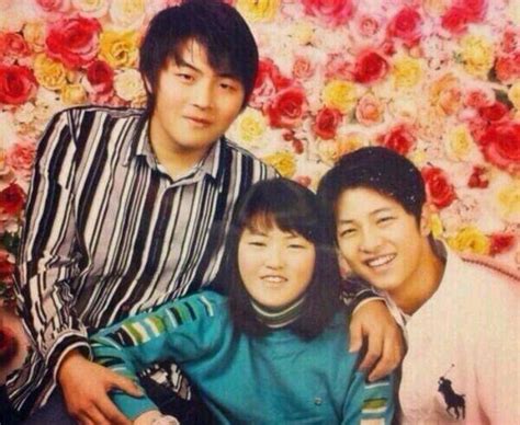 宋仲基三兄妹合照小7岁亲妹成为首尔大医科博士比哥哥更学霸 妹妹 财阀 基因