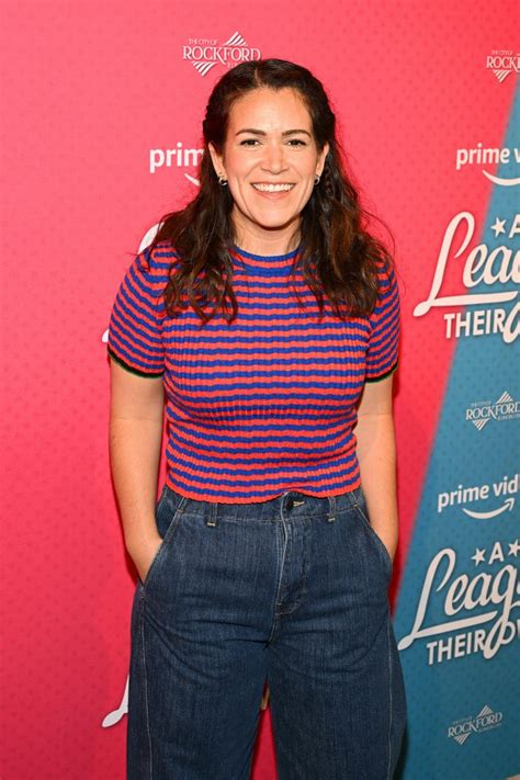 Abbi Jacobson Net Worth In Wiki Age Weight And Height Relationships Family And More