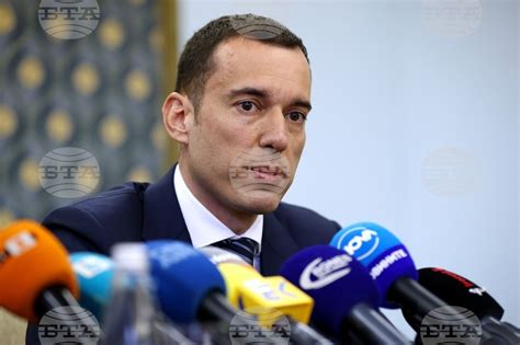 Заводът не преработва отпадъка а бонусите растат в геометрична прогресия заяви кметът на София