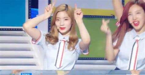 젝스키스 음악중심 1위로 3관왕트와이스·빅스 컴백 종합