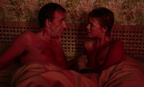 Masja Dessau Nuda ~30 Anni In Det Parallelle Lig