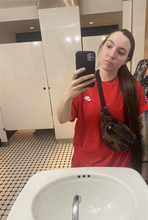 229 Best Lap Dance Images On Pholder Holdmycosmo Pics And Disneyvacation