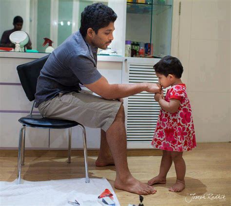 Allu Arjun With His Brothers Daughter Photos