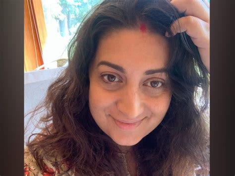 स्मृति ईरानी के मॉडलिंग दिनों का फोटो कलेक्शन बेहद खूबसूरत Smriti Irani Old Modelling Days