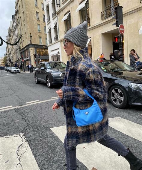 国外155小个子博主冬装巧搭配，瞬间穿出高挑感，时髦高级又有范