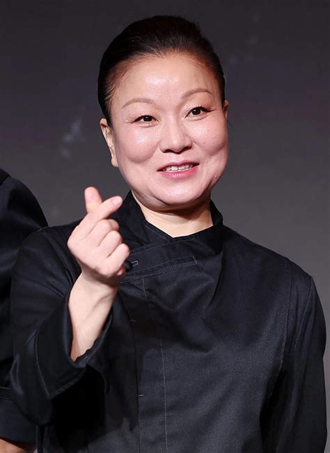 [단독] 흑백요리사 출연 셰프 식당 뒤늦게 위생 논란 터져… 이모카세 측 입장 직접 들어봤다