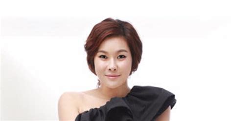 〈스포츠칸〉현영 스타킹 1개월 만에 3억 매출