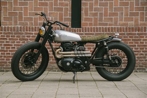 Kawasaki W650 Brat Bobber