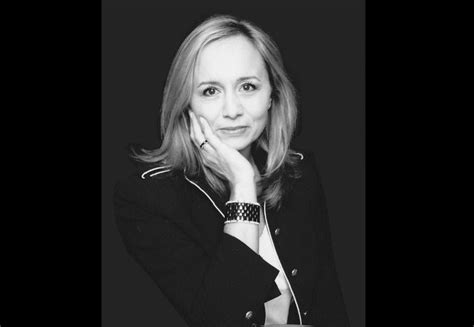 Photos Isabelle Miller Comédienne Voix Off