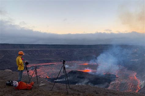 Hawaiis Kilauea Volcano Erupts Again
