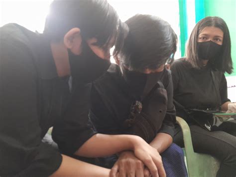 Dvb ကွယ်လွန်သူ ရုပ်ရှင်သရုပ်ဆောင် အကယ်ဒမီ သီဟတင်စိုး၏ စျာပနကျင်းပ