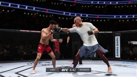 Ufc4：오늘의 싸움 최두호는 너무 비참했습니다 사나운 권투 선수가 온 힘을 다해최두호의 머리를 공격하여최두호를 피로 땅에 쳤습니다 Youtube