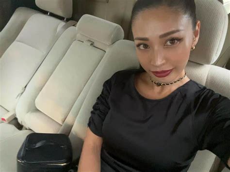 Shieryy（今村しえり）さんのインスタグラム写真 Shieryy（今村しえり）instagram 「ひさびさに濃いメイク😏🌹」7月