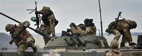 우크라이나 전쟁 11개월째 출구 안보이는 치킨 게임