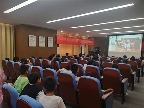 杜集区组织开展“观看红色电影 传承红色基因”暑期爱国主义教育电影展播活动杜集区人民政府