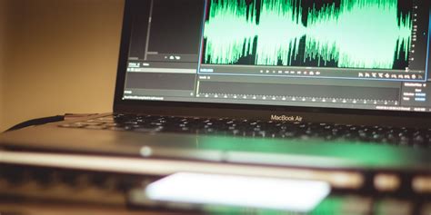 7 Types Of Software And Tools That Every Youtuber Should Use