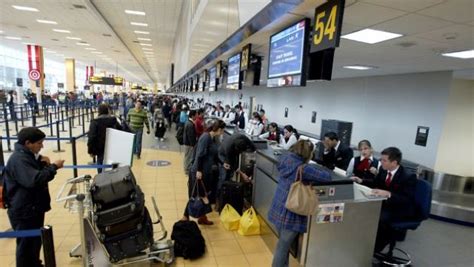 Migraciones elimina más de 180 requisitos engorrosos que afectaban a ciudadanos Serperuano com