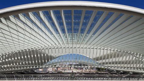 5 Long Span Structures With Awesome Roofs