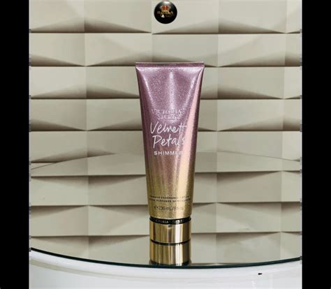Hidratante Velvet Petals Shimmer