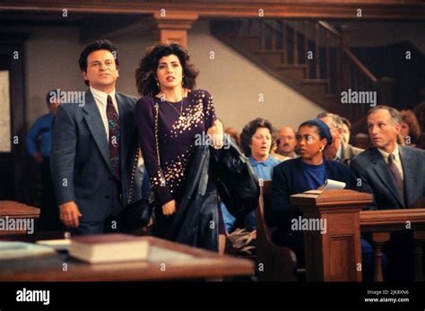 Joe Pesci And Marisa Tomei Film My Cousin Vinny 1992 Characters