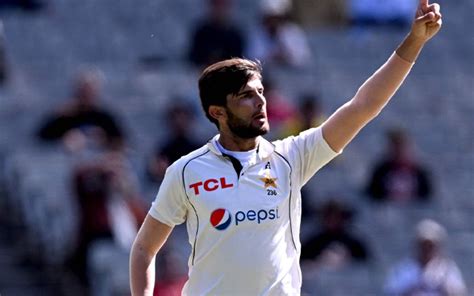 ‘well Said Sir Fans React As Wasim Akram Critisize Shaheen Afridi