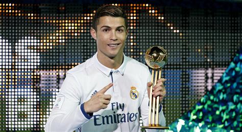 C罗回皇马 千图网