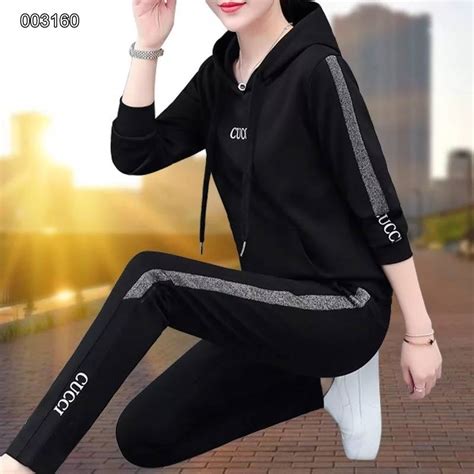 Newbutikgiyim ⁣ Ürün Kodu 003160 💎kanguru Cepli İkili Spor Takım Siyah ⠀ 💰fiyat 119 90₺⠀ 🛍