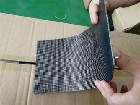 China Curve LED Display Soft Module P4 LED Flexible Screen China LED Display Screen LED Display