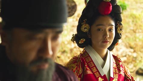 외국인들이 연기력에 감탄했다는 킹덤 중전마마의 근황 뉴스에이드 외국인들이 연기력에 감탄했다는 킹덤 중전마마의 근황 뉴스에이드