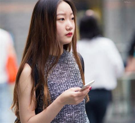 街拍，下面7位漂亮的小姐姐，选一位当女朋友，你选哪位