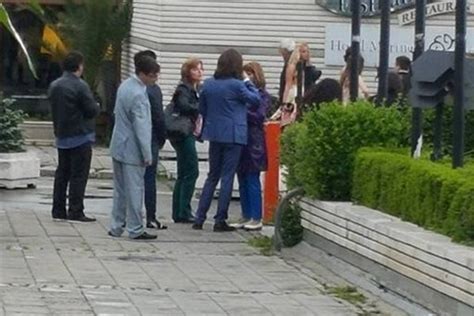 Абитуриентът който разплака България с безработна майка и починал баща