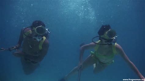 Frogwoman Org Female Scuba Divers In Action Including Scuba Fights Scuba Peril Drowning