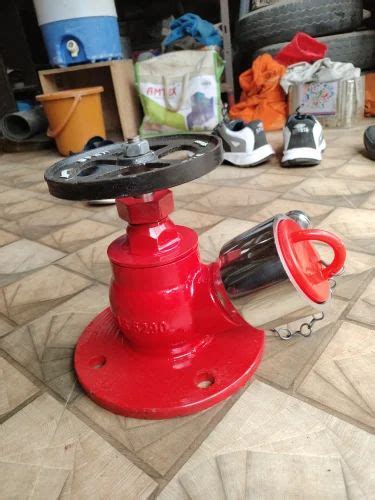 Stainless Steel Single Headed Fire Hydrant Om Fire Safety Engineering