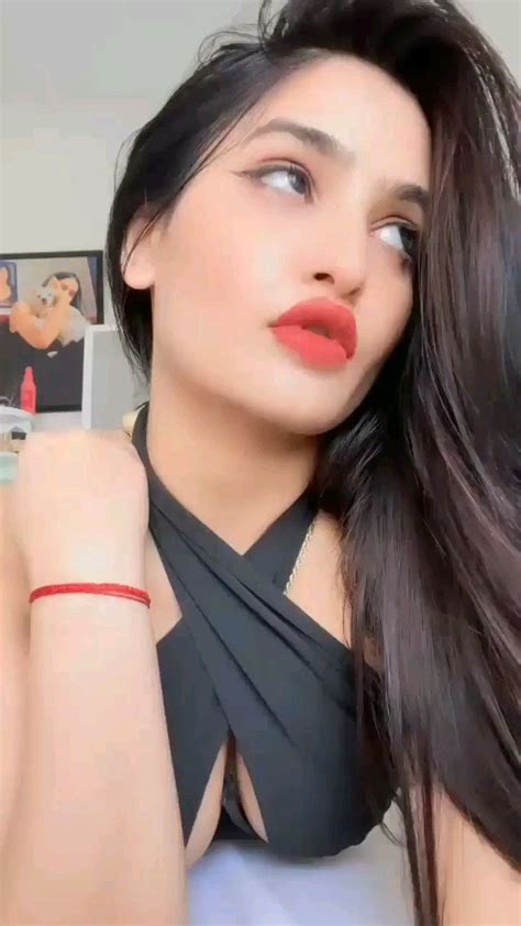 Pin By Snehal On My Saves In 2024 Beautiful Women Videos Curvy Woman