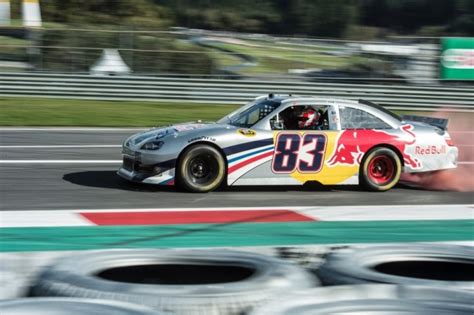 ＜画像1 20＞“空のf1”レッドブル・エアレースは衝撃的な迫力！オーストリア最終戦をレポート【前編】｜ウォーカープラス