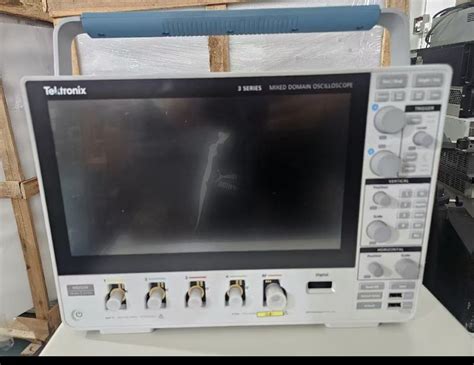 Tested Good Tektronix Series MDO Mixed Domain Oscilloscopes MDO And MDO