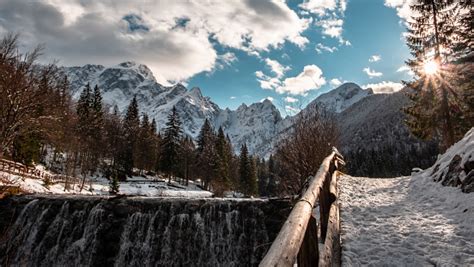 화창한 오후에 푸신의 냉동 호수 프리울리 베네치아 줄리아 이탈리아 0명에 대한 스톡 사진 및 기타 이미지 0명 Fusine Lakes Mangart Istock