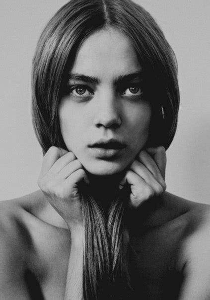 Обожаю девушек с карими глазами Кареглазые женщины умные находчивые хитрые Они стремятся к