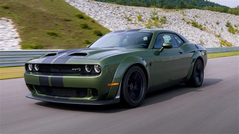 The Manual Is Back 6 Speed Returns To 2023 Dodge Challenger Srt