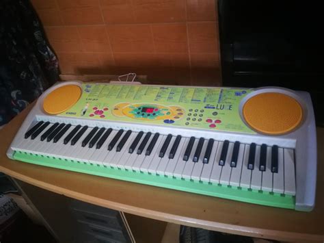 Casio Lk 37 61 Key Portable Keyboard Hobbies And Toys Music And Media Musical Instruments On