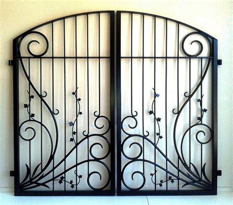 Double Metal Gate Designs