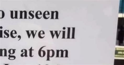 People In Stitches Over Inappropriate Spelling Mistake On Store S Closing Sign Mirror Online