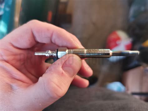 Свеча накаливания Denso Dg 005 Vag N 101 401 05 — Volkswagen Passat B4 1 9 л 1994 года