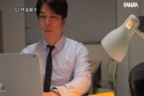 Ssis 878 「帰れないならウチ泊まります？」残業で終電なくなり巨乳後輩の家に行くと…あざと可愛いすっぴんとしずく型の無防備おっぱいに僕は
