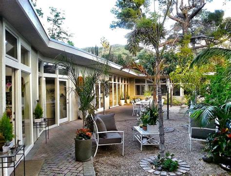 9754 Johanna Pl Sunland Ca 91040 Zillow