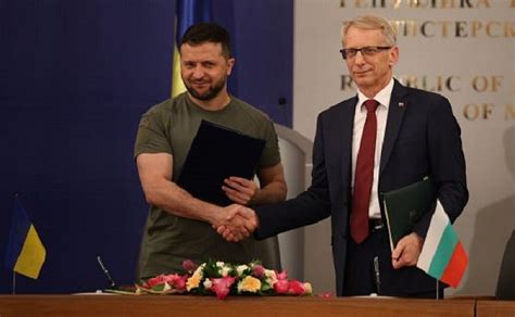 Зеленски и Денков подписаха декларация за евроатлантическата инте