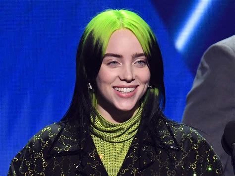 Billie Eilish Smiling 57 Koleksi Gambar