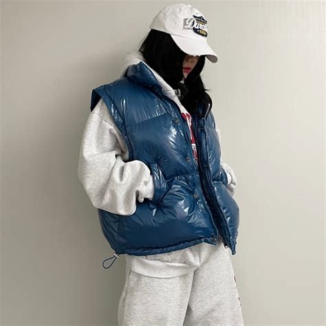 스타일폭스 글로시 유광 오버핏 V1210 하이넥 세미 크롭 패딩 조끼