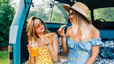 LIDL sorprende con su nueva nevera eléctrica portátil se conecta al coche o al enchufe de casa