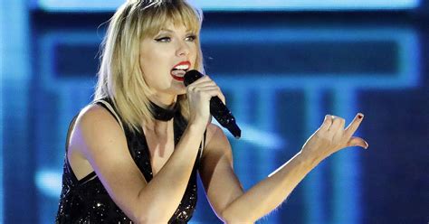 Taylor Swift Sexual Assault Lawsuit Groping Photo